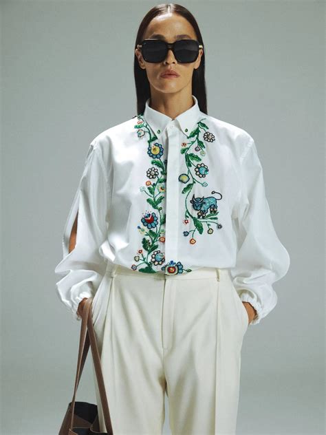 Образи на День Незалежності як одягнутися у державне свято Fashion