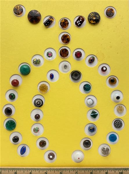 Lot Detail Glass Buttons