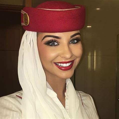 Image Result For Emirates Cabin Crew Makeup Comissária De Bordo