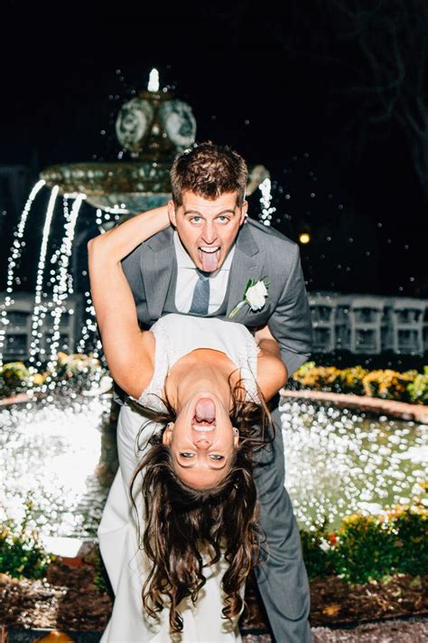 Fun Bride And Groom Photos Funny Wedding Photos Awkward Wedding Photos Funny Wedding Photography
