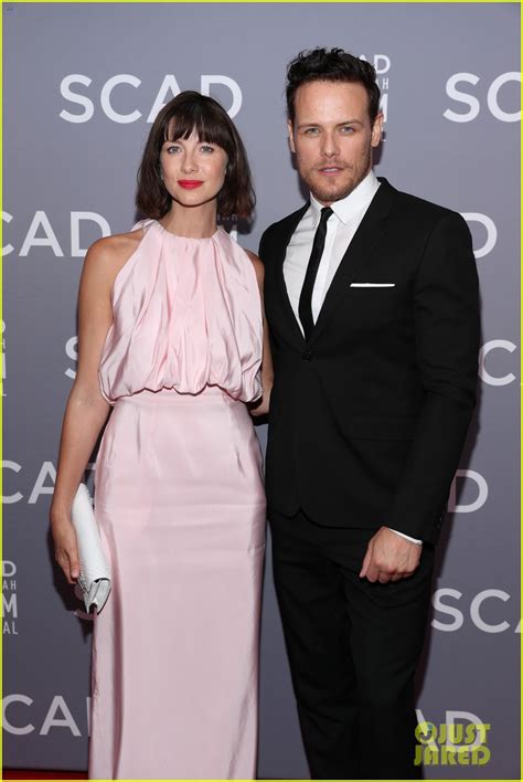 Sam Heughan Caitriona Balfe Reveal There S Always A Discussion Before Outlander S Love