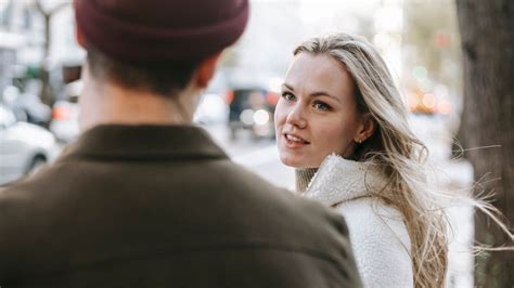 The Subtle Manipulation Tactic The Most Conniving Spouses Use To Control Their Partners