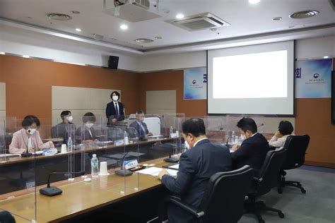 과기부장관 코로나19 대응 연구개발지원협의체 수행기관생명연 국가영장류센터 방문