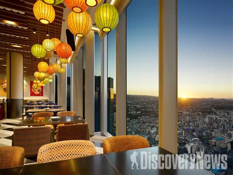 롯데관광개발이 운영 제주 드림타워 복합리조트 38층 제주노을 맛집 ‘포차에서 즐기는 ‘가성비 갑 해산물 안주 플래터 인기