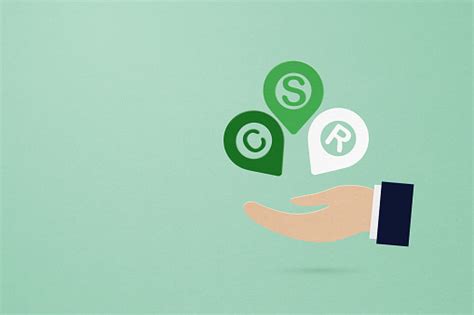 Csr 기업의 사회적 책임 복사 공간을 포함한 그런지 녹색 배경에 사업가의 손 위에 체크인 사인의 내부 종이 컷 개념에 대한 스톡 사진 및 기타 이미지 Istock