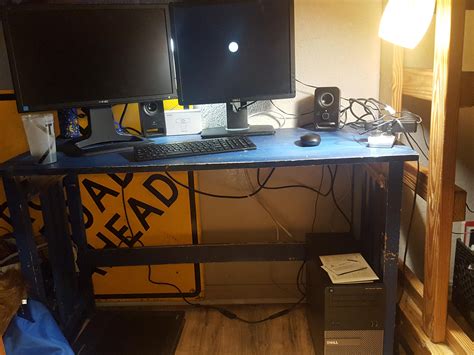 New Computer Currently Runs Linux Mint But I M Hoping To Upgrade To Windows 10 Soon R