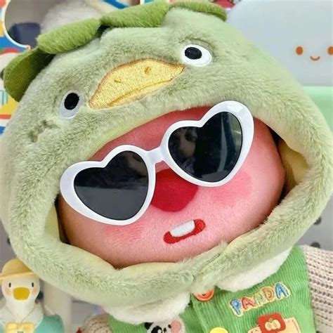 可爱爆表！戴着心形墨镜的绿恐龙玩偶头像 男女头像｜՞˶･֊･˶՞优质的小众头像表情包图片动图 求表情网 斗图从此不求人
