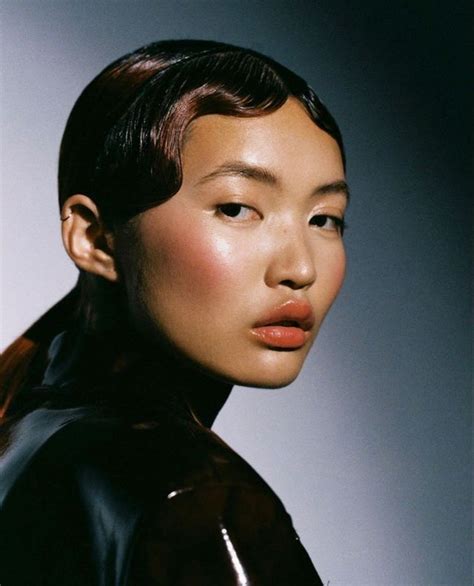 How Would I Recreate This In Ae If Possible Im Not Sure If Its All Done Digitally Tho R