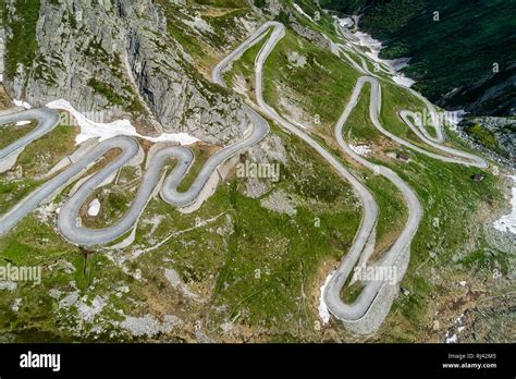Luftbild Tremola Fotos Und Bildmaterial In Hoher Auflösung Alamy