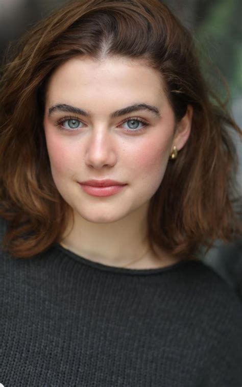 Ella Bright Ellabright Em 2025
