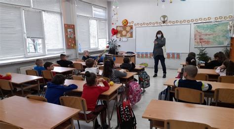 Първолаци призоваха да казваме „НЕ на насилието“ всеки ден Второ СУ