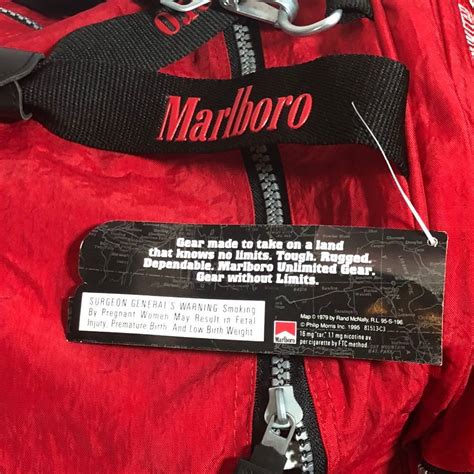 1990s Marlboro Unlimited Heavy Duty Outdoor Duffel Bag Boardwalk Vintage