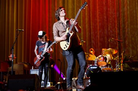 Country Rock Group Cancels Rest Of Tour As Frontman Seeks Treatment
