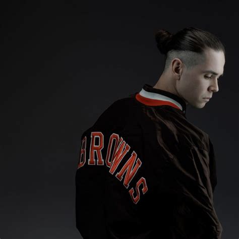 „cate Diferente Ne Unesc Sapte Continente Iubesc La Fel” Satoshi A Lansat O Noua Piesa De