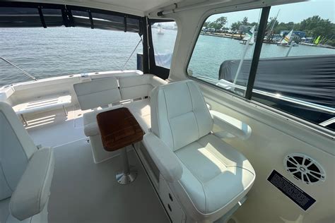 2009 Back Cove 29 Express Dimillos Yacht Sales