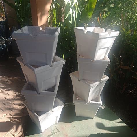 Polystyrene Verti Gro Pots 2nd Hand Good Condition Exotic Flora