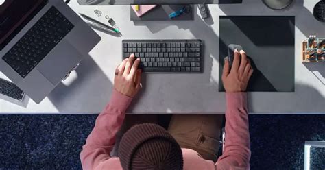 Logitech C B N Ph M C M I M B N S M Itigic