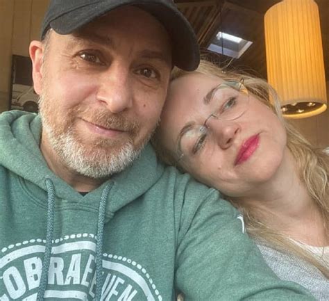 سمیر گرکان در هشدار برای کبری11 بعد 26 سال عکس زن واقعیش