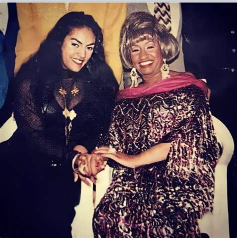 Pin By Natalie Oguara On Celia Cruz Photos Celia Cruz Celia Cruz