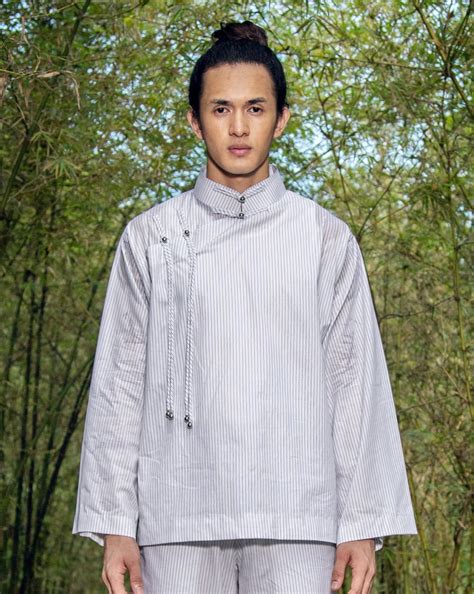 Samfu Pin White Black Pinstripes Behati