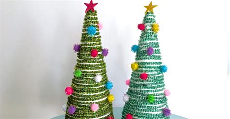 Nuevo árbol de Navidad tutorial Las manos de mamá