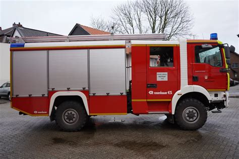 Löschgruppenfahrzeug Lf 10 • Freiwillige Feuerwehr Thiede