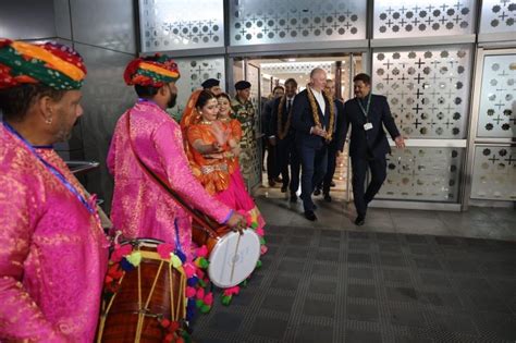 Делегация водена от председателя на НС Росен Желязков е на посещение