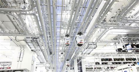 반도체 첨단 공정 웨이퍼 나르는 로봇 가격이 중형차 풀옵션 1대값 [비즈360]