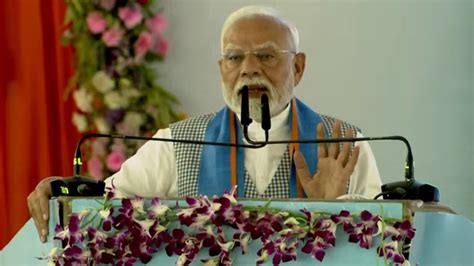 Pm Narendra Modi Mentions Name Of Upendra Kushwaha Dilip Jaiswal In Siwan Speech That He Missed