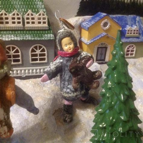 Бавовняна ялинкова іграшка дівчинка з плюшевим ведмедиком «violity