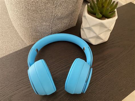 Beats Solo Pro Headphones Review A Huge Improvement That Will Have Wider Appeal Tech Guide