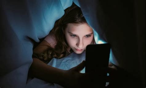 How To Hide Or Unhide A Song On Spotify