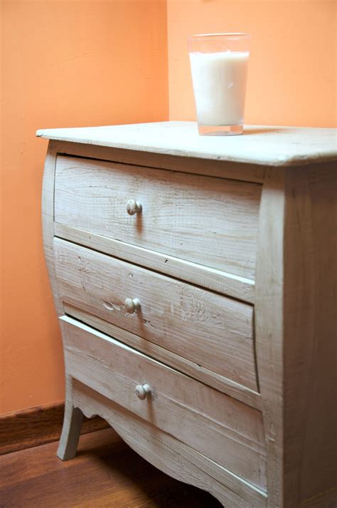 How To Blend Contemporary And Old World Furniture For A Unique Vintage