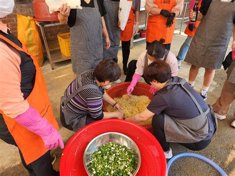 사랑의 밥차 예산군자원봉사센터