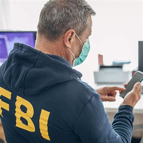 Fbi Issue Warning To Android And Iphone Users As Attacks Increase By 700 In One Month