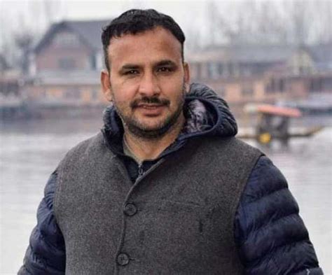 Jammu And Kashmir डूबते लोगों की जिंदगी बचाने का जरिया बन गए बशीर अहमद मीर सिंधु नदी से 16 की