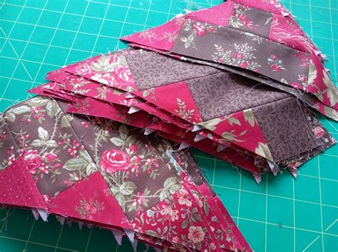 Kate Quilt Part 7 Setting Triangles Nicola Foreman Quilts