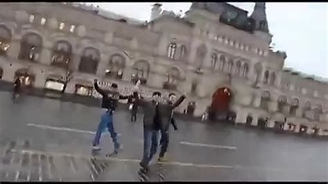 Французского националиста Даниэля Конверсано выступающего за права белых и депортацию мусульман