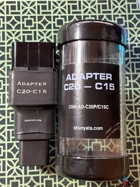 Shunyata Accessories Venom Defender C20 C15 20a Iec To 15a Iec Adapter Photo 5517319 Us