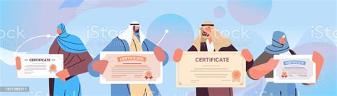 아랍 졸업한 사람들은 학술 학위 학위 기업 교육을 축하 하는 아랍 졸업생 인증서를 개최 가공의 인물에 대한 스톡 벡터 아트 및 기타 이미지 가공의 인물 공부 교육