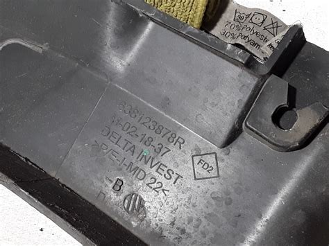 Used Dacia Sandero Front wing bar 638123878R