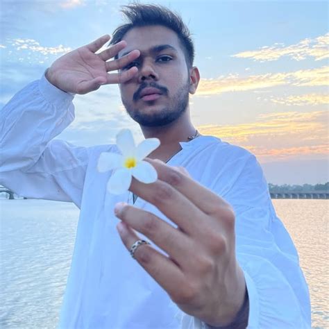 Kratagya Rathore Kratagya Rathore • Threads Say More