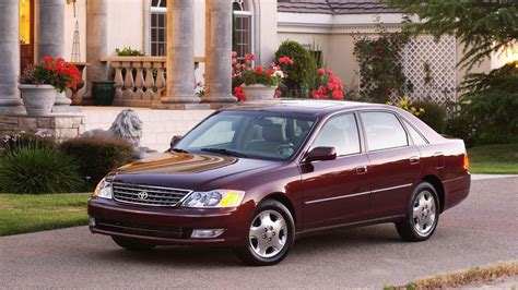 Toyota Avalon Generations Key Updates Across All Model Years