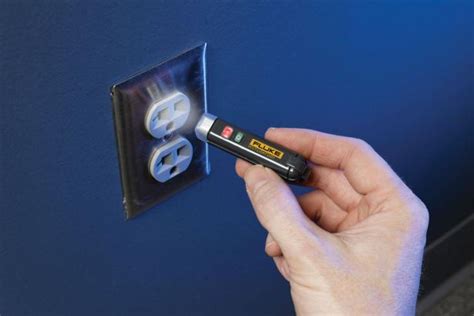 Lvd1 電壓指示燈 Fluke