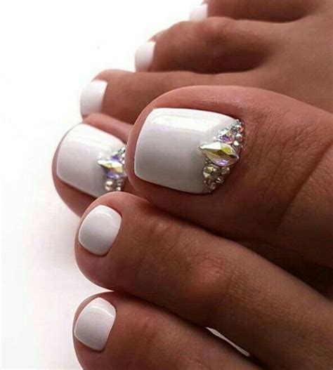 47 Bling Toe Nail Designs With Rhinestones 2026