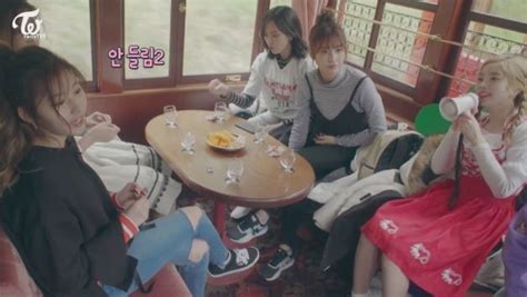 트와이스와 함께하는 스위스 묻지마 관광 If 걸그룹 갤러리 에펨코리아