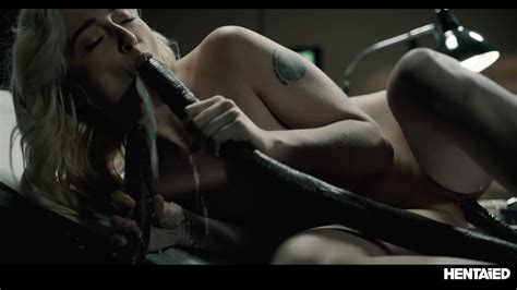 La Sexy Lexi Lore Melody Marks Y Emiri Momota Son Penetradas Con Tentáculos En Sus Coños