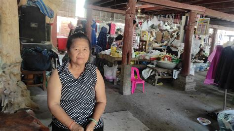 អ្នកស្រី ព្រំ ធានី បានបង្កើតផ្សារក្រោមផ្ទះបុរាណអាយុកាលជិត២០០ឆ្នាំ