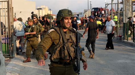 Ракетна атака взе жертви на Голанските възвишения Израел удари обекти на Хизбула От деня