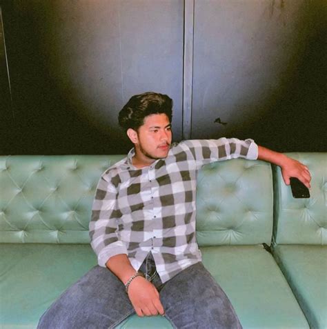 Saini Ji Suryavansh0001 • Instagram Photos And Videos